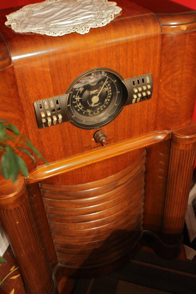 Zenith Radio Model 12-S-370, 1939 – Ruth E. Hendricks