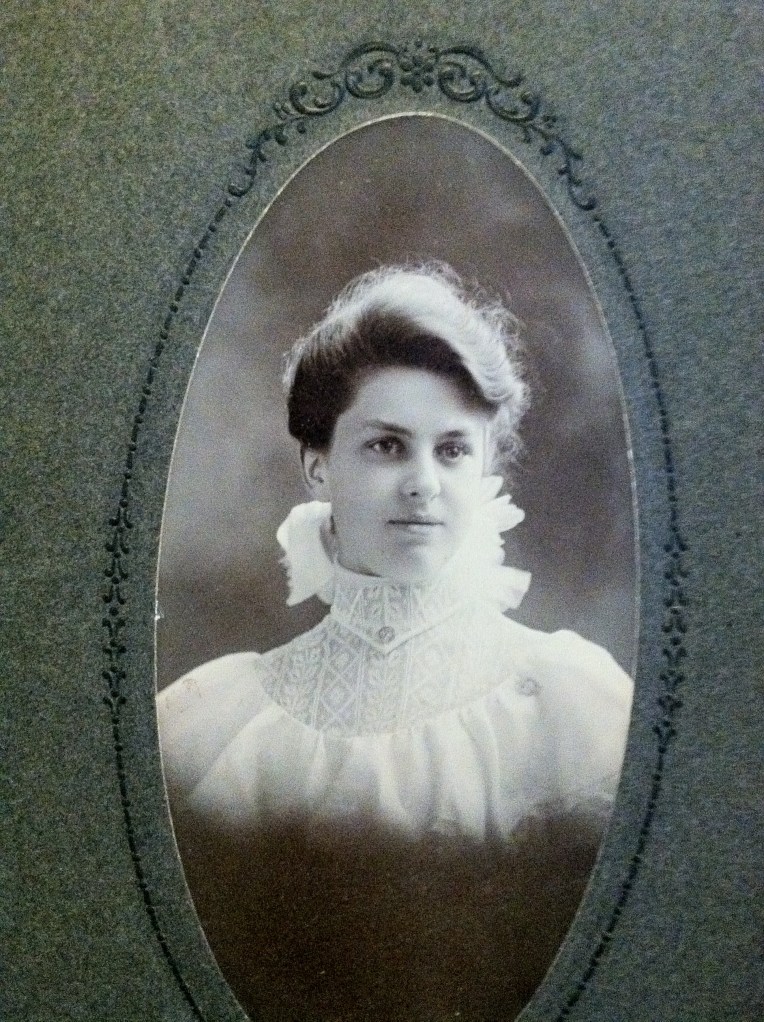 The Grandmother Whose China Went to Laura – Ruth E. Hendricks