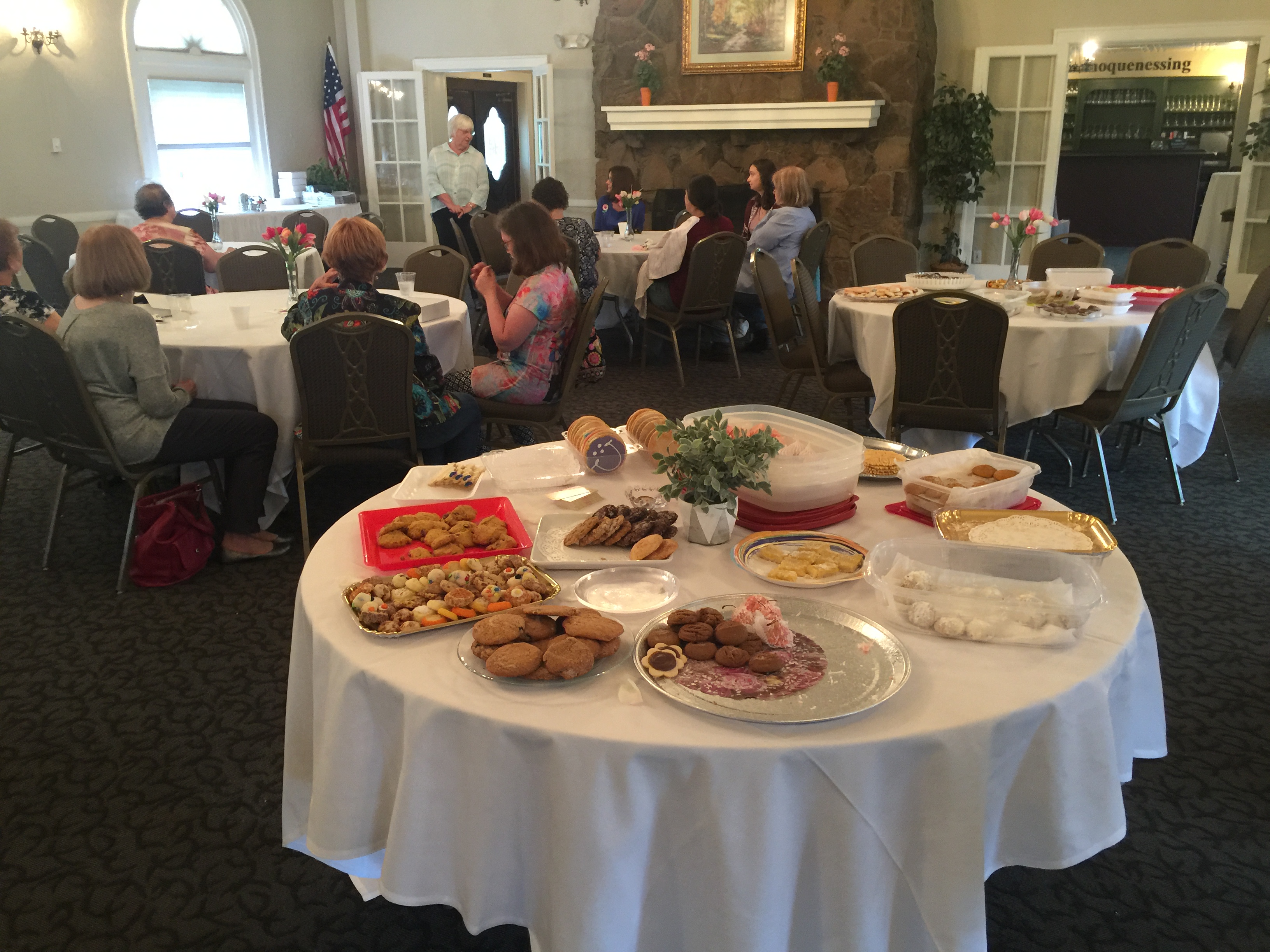 Pittsburgh Wedding Cookie Table Benefit – Ruth E. Hendricks