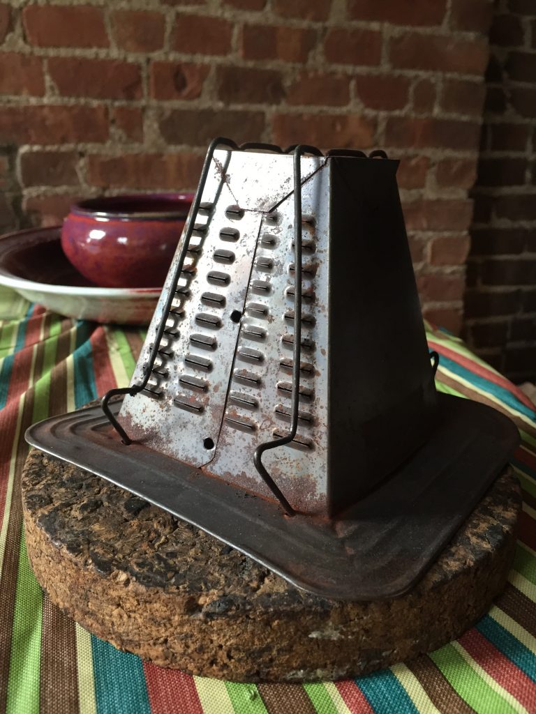 My Sister’s Toaster is Definitely Old School – Ruth E. Hendricks Photography