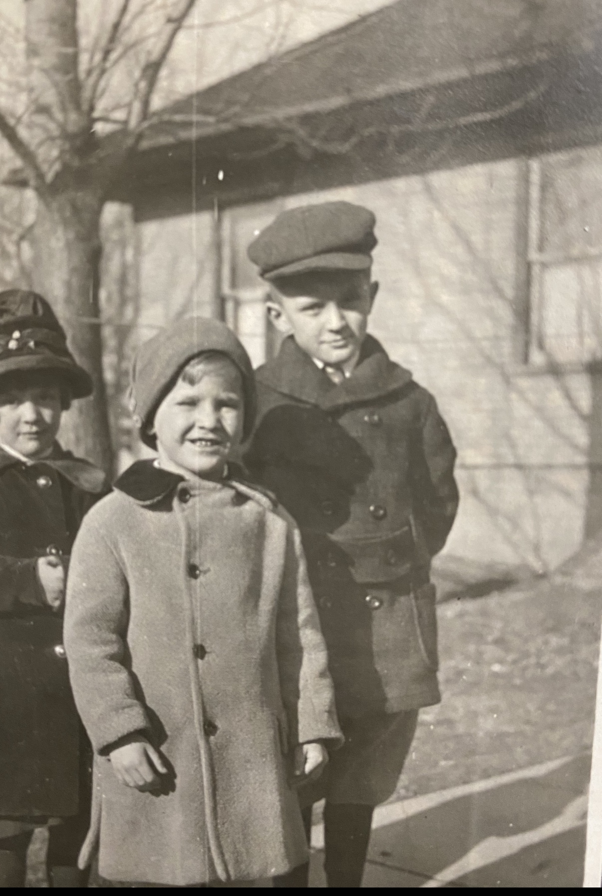 My Mother in the Hat 1916 – Ruth E. Hendricks