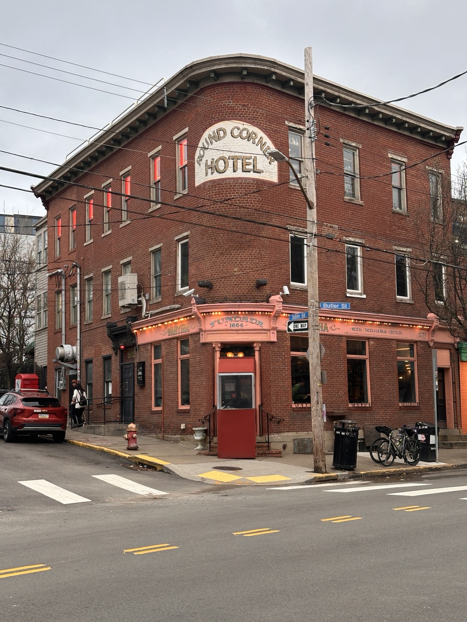 Round Corner Hotel in Lawrenceville – Ruth E. Hendricks